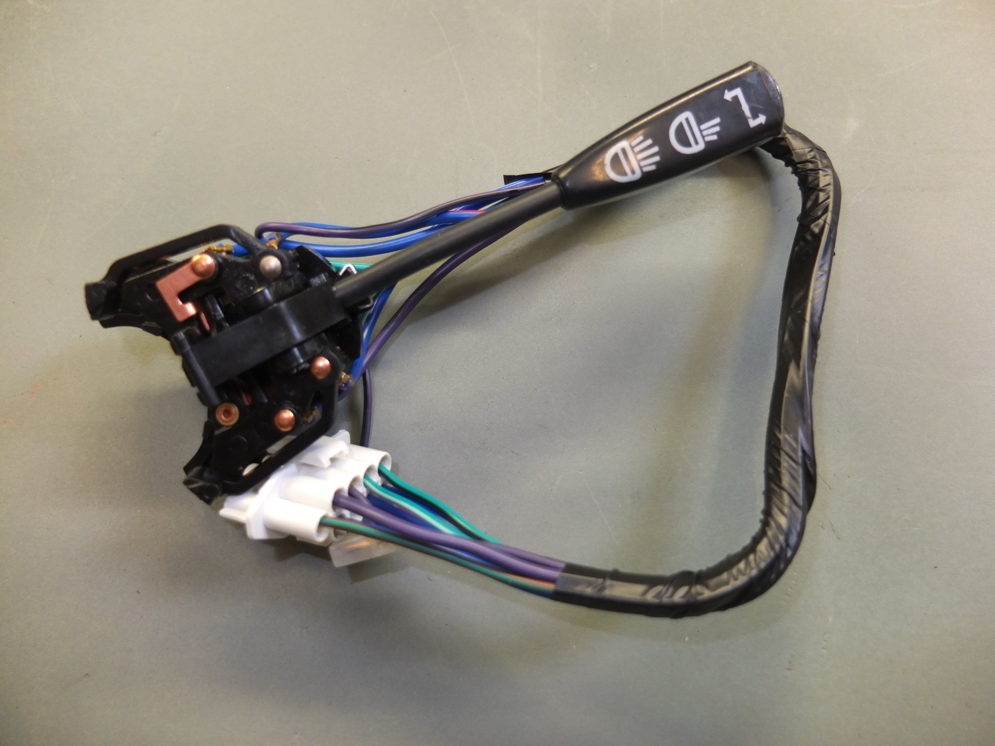 V8 indicator switch - MG V8 and MG RV8 car parts