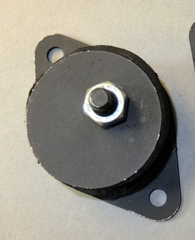 RV8 Rubber engine mount (right) - MG V8 and MG RV8 car parts